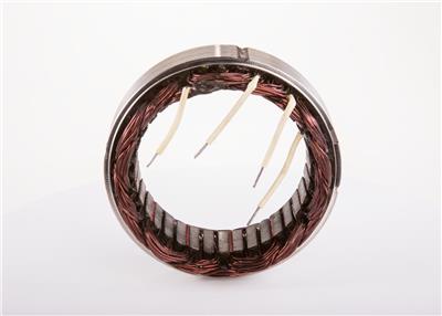 BOSCH 1 125 045 318 - Stator, generátor - motora.sk